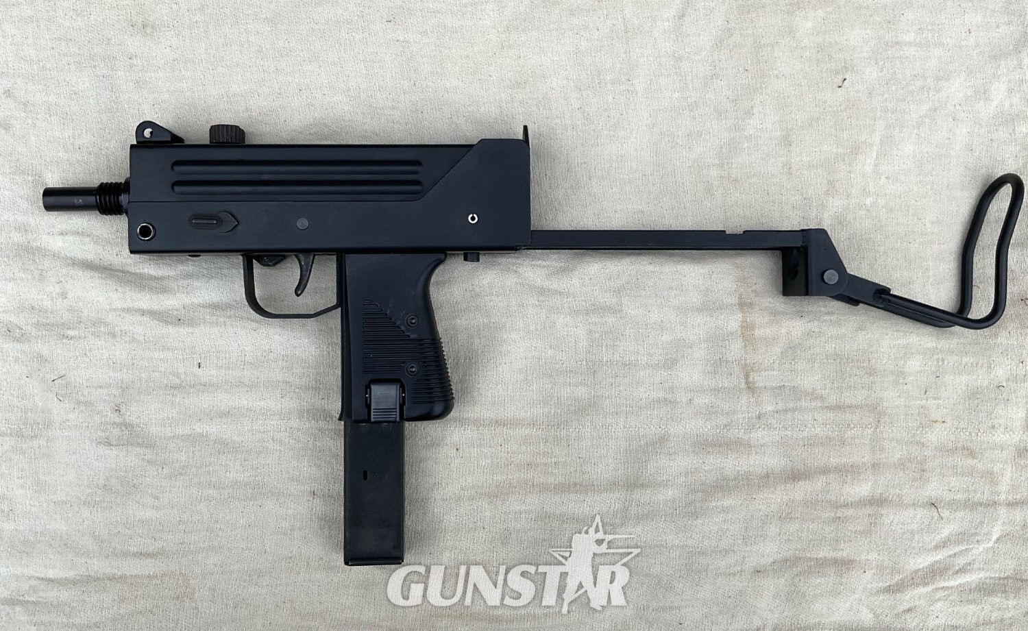 Charles Ingram Mac 10 9mm Submachine Gun
